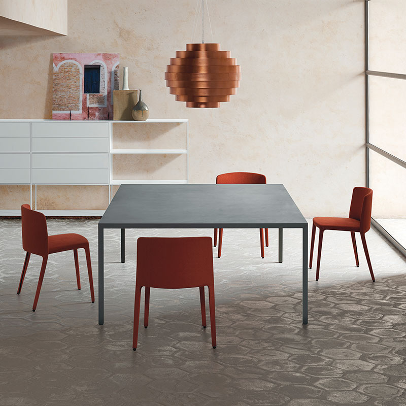 MDF Italia TENSE MATERIAL Tisch, Stein